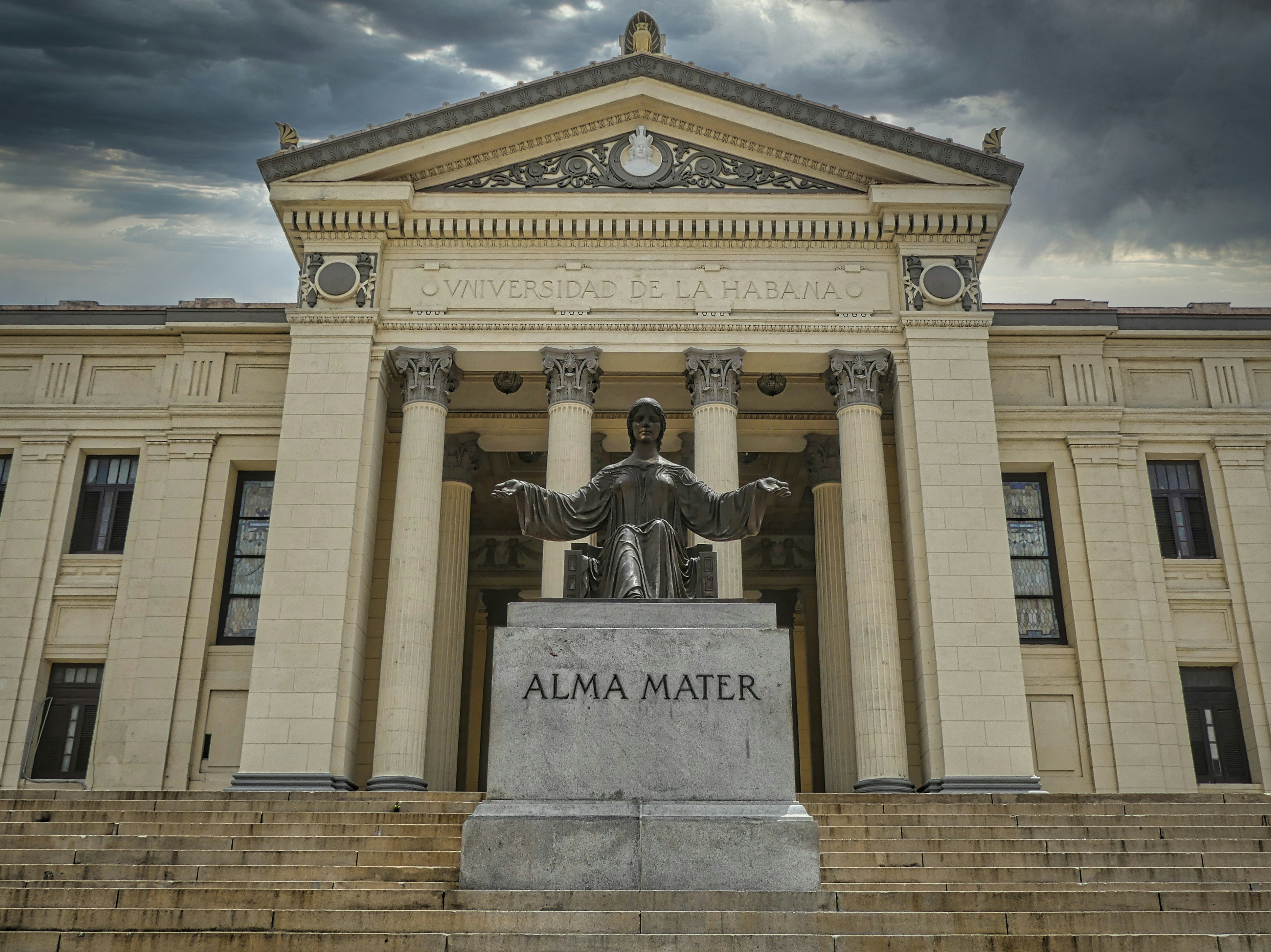 ALMA MATER (O QUE NÃO ESCLARECE) | Literarte